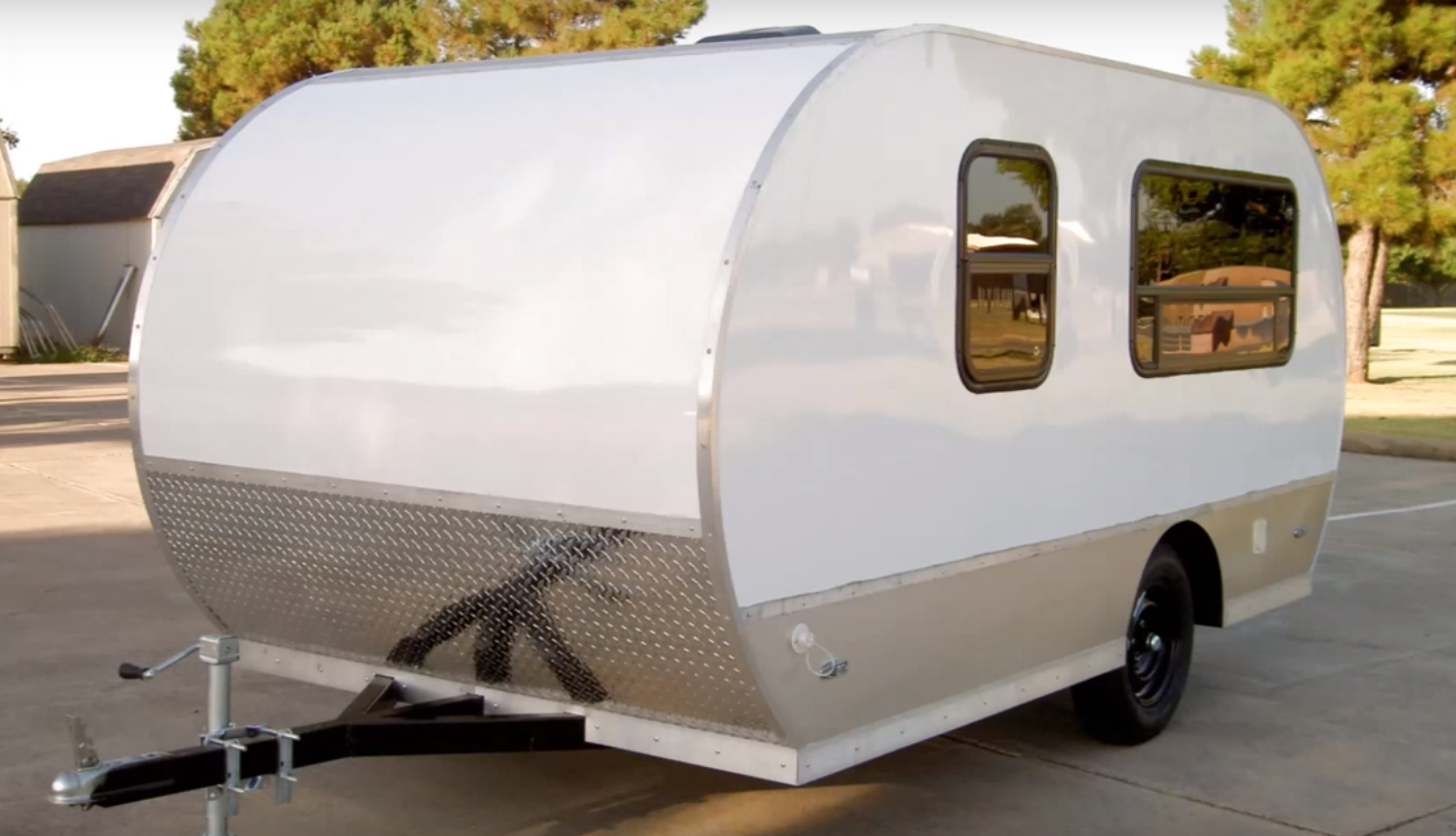 HOW TO BUILD THIS TINY CARGO TRAILER