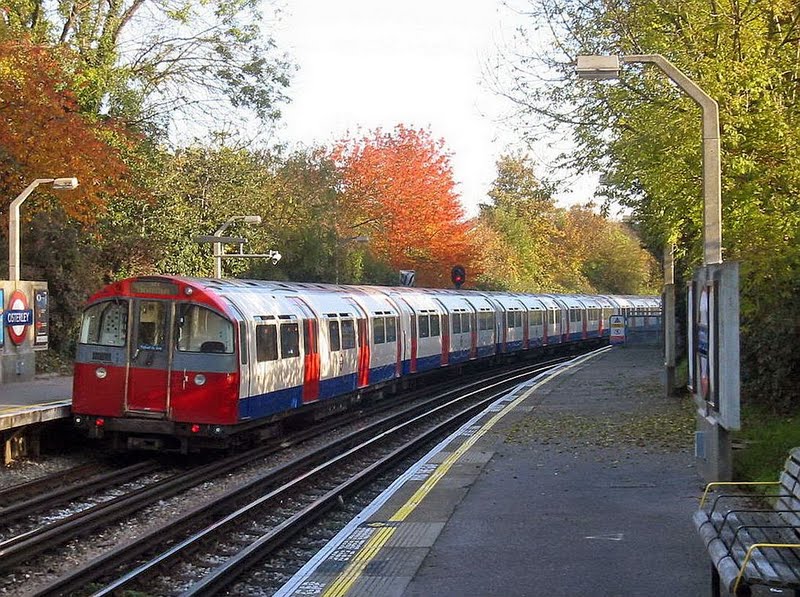 transpress nz: 1973 London Underground tube stock