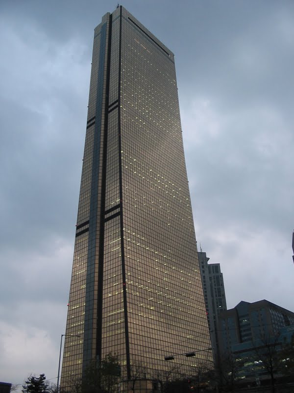 63 Building | Travel Wallpapers