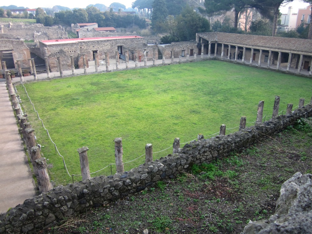 Netherley Traveling...home and away: Pompeii - Gladiator Barracks