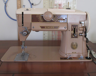 Reclaimed Stitches: Singer 401 versus 403 (and 404)