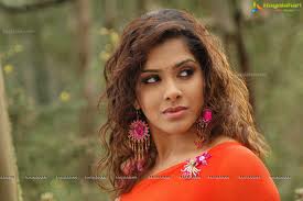 NAKARAJAN: SANDHYA FILM ACTRESS BORN 1988 SEPTEMBER 27