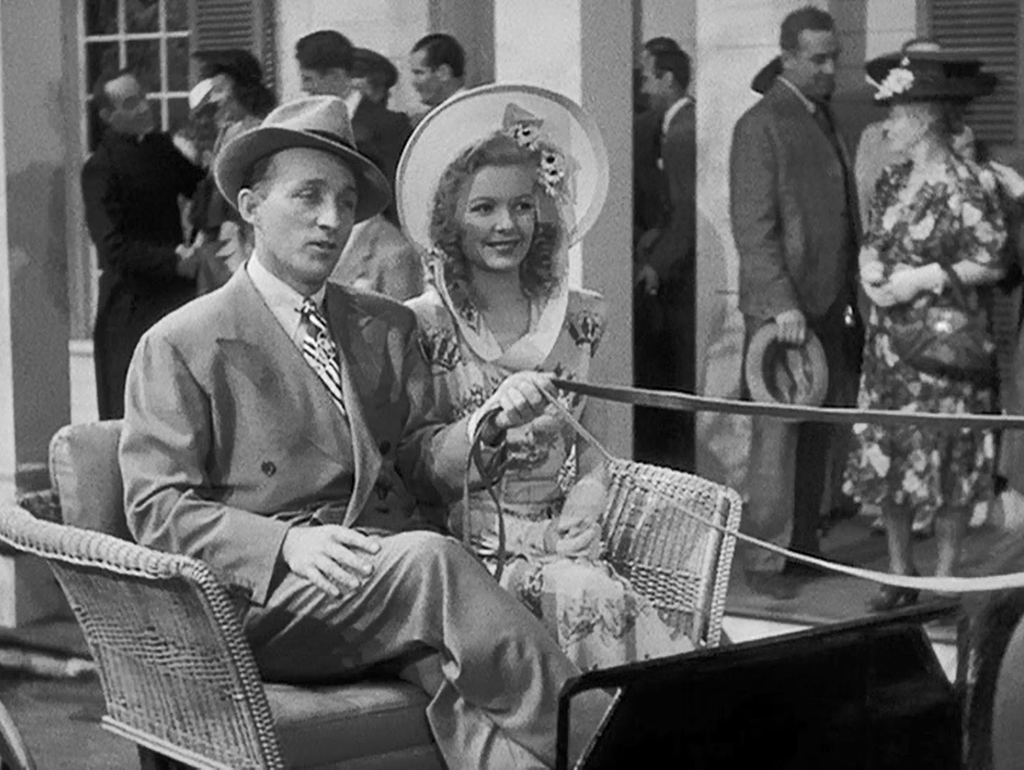 Holiday Film Reviews: Holiday Inn