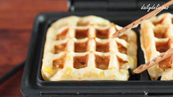 dailydelicious: Corn Waffles: Easy and delicious breakfast!