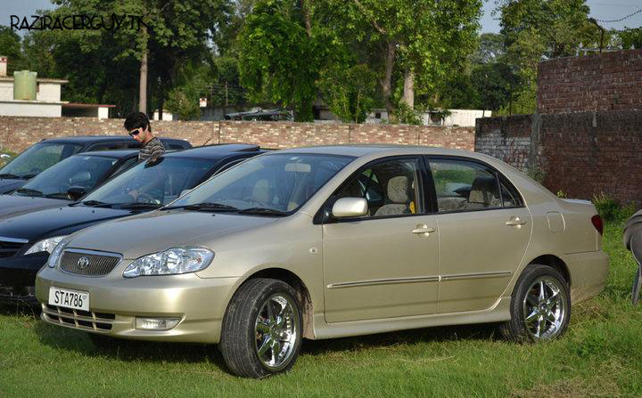 Pakwheels 8th Anniversary Sialkot G2G Pictures | Sport Cars