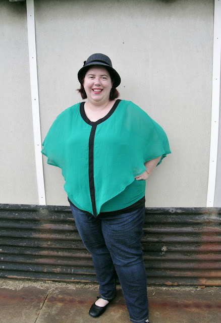 Colourful Curves: Aussie Curves- Oversized