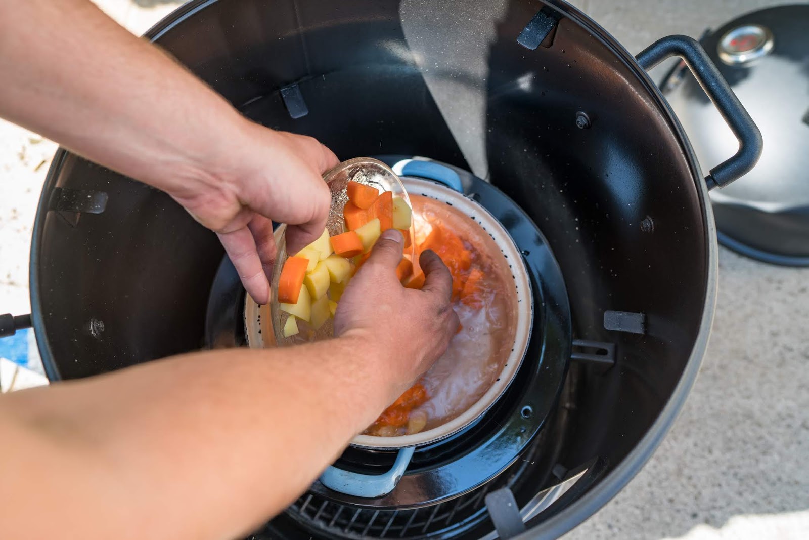 Outdoor Kitchen 10 | Pulled Pork aus dem Char-Broil Bullet Smoker