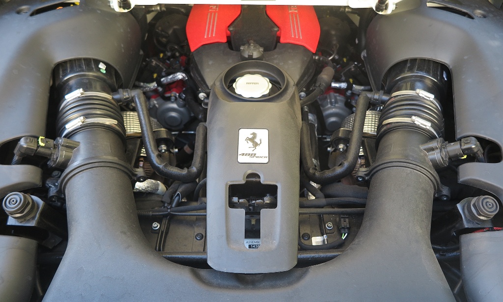 drivingandlife: FERRARI 488 SPIDER - MISSILE WITH MANNERS