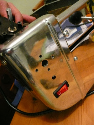 It's Not Pretty, But It Does The Job: Dualit 20245