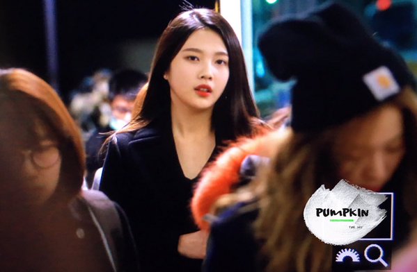 검정색입으면 분위기 달라지는 조이 - 인스티즈(instiz) 이슈 카테고리