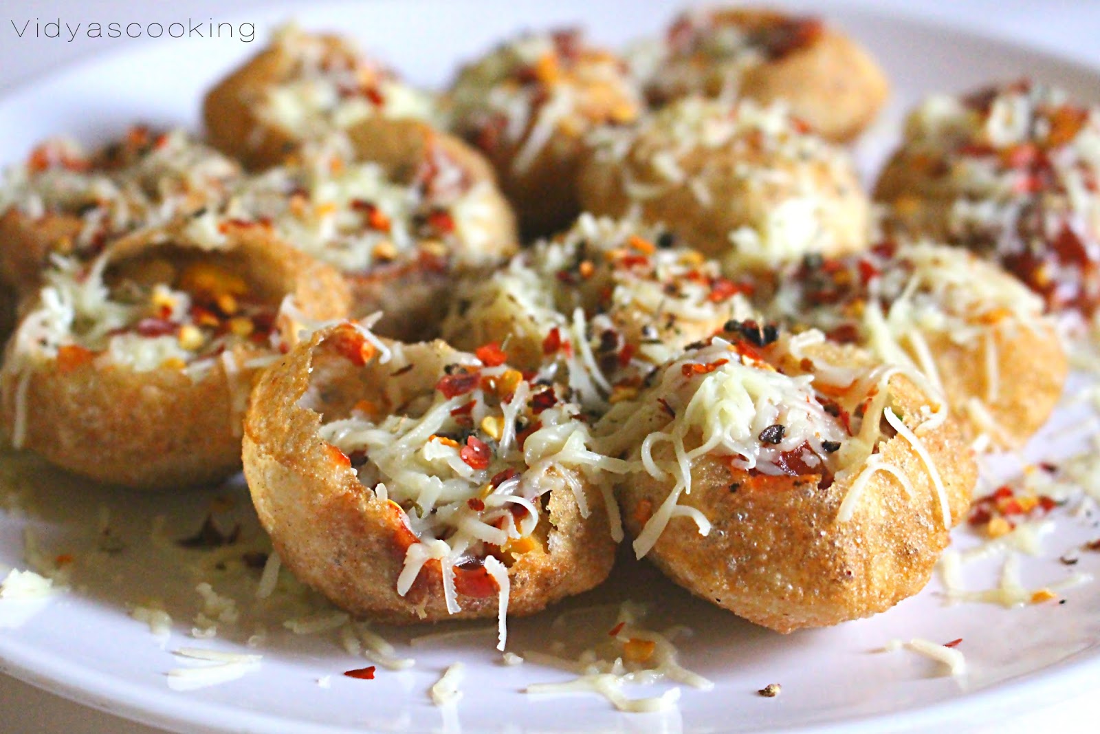 Street Food Series: Pizza Pani Puri/ Pizza Puchka