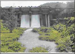 KERALA THE LAND OF RIVERS /FISHES WATERFALLS/ BEACH/ LAKE/ DAMS ...