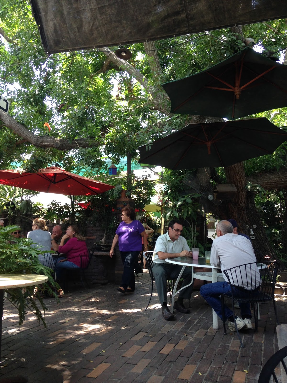 Corrie Food: Backstreet Restaurant - Riverside, CA