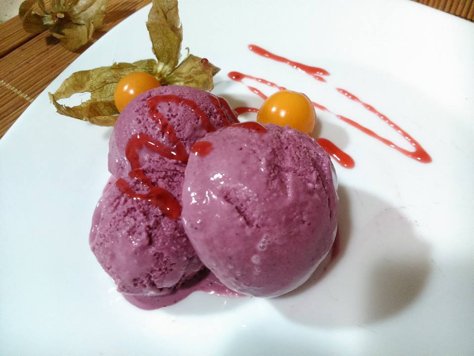 COCINAR SIN MIEDO: HELADO DE MORAS MUY FÁCIL