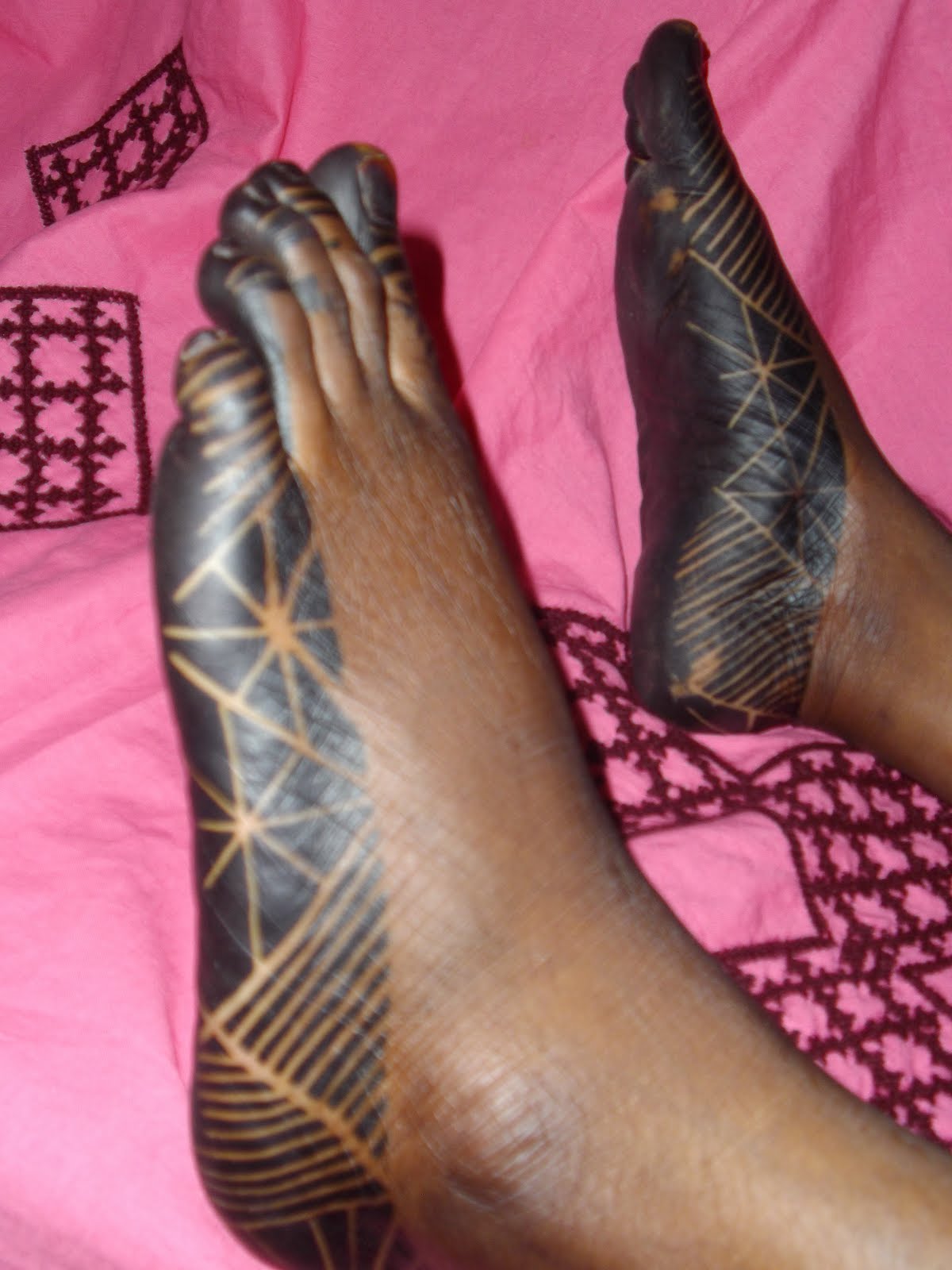 COSTURA AFRICANA: HENNA DE ÁFRICA OCCIDENTAL