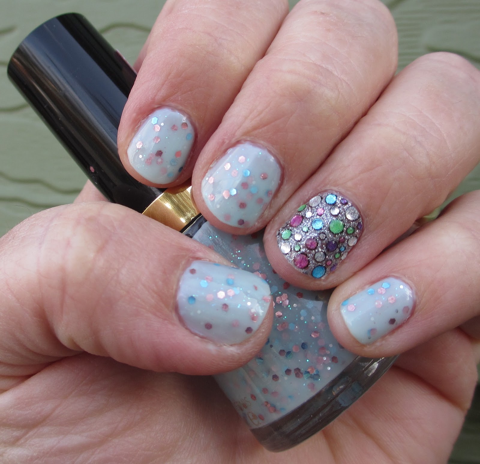Cha Cha Cakes Nails: Kiss Nail Dress- My Nail Looks
