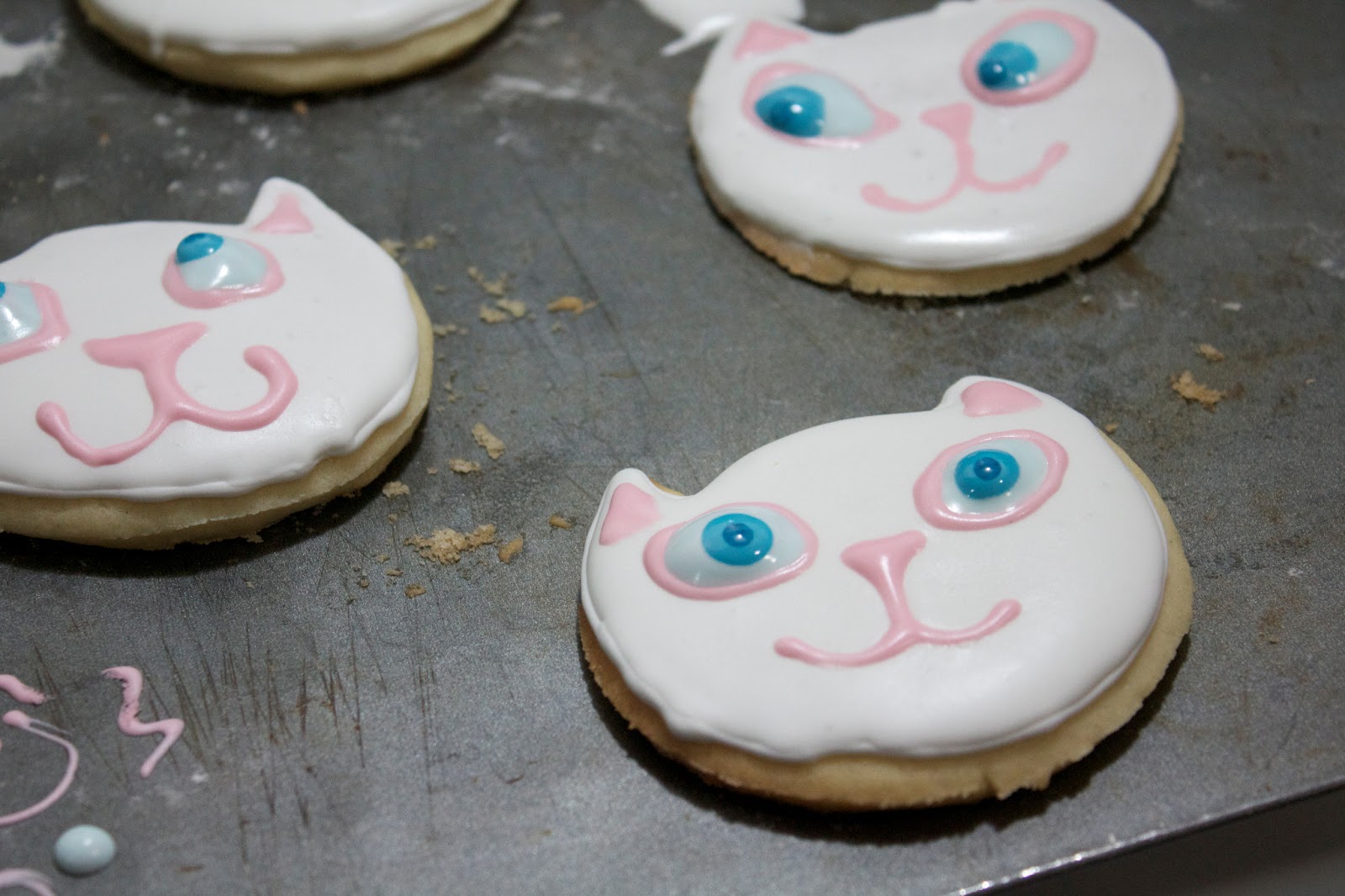 Treats For My Friends: Cat Cookies