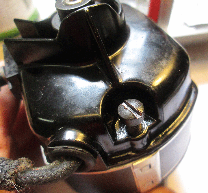 My Sewing Machine Obsession: Featherweight motor; Singer 221 motor