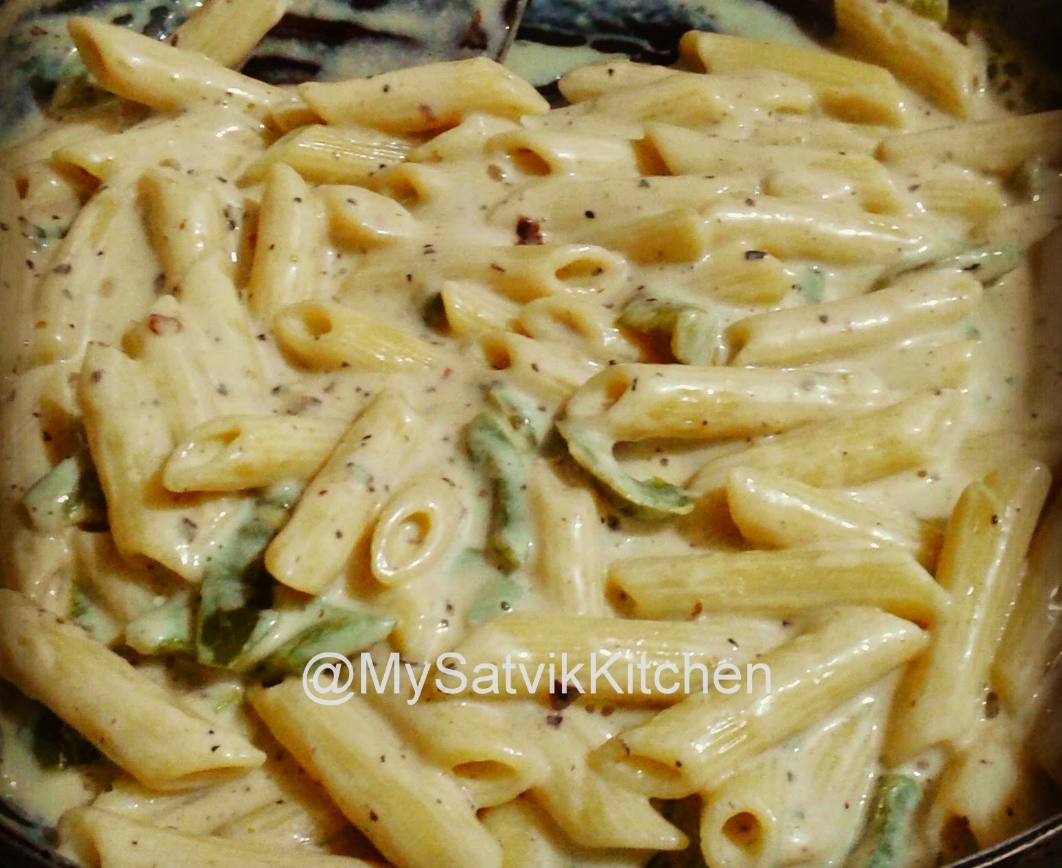 MY SATVIK KITCHEN: ALFREDO PASTA (WHITE SAUCE)