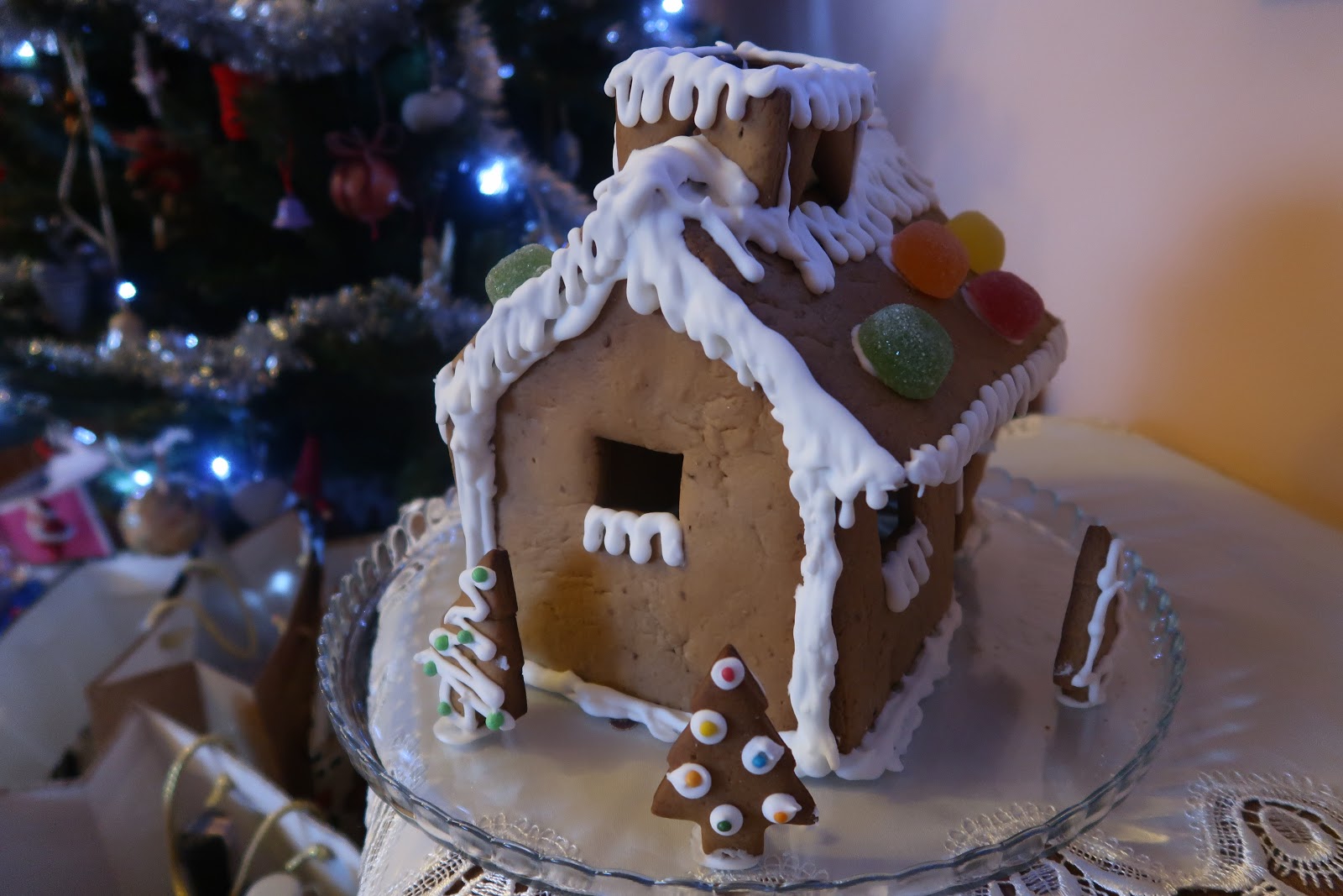 Imbierinis namelis - Miss Baklazan