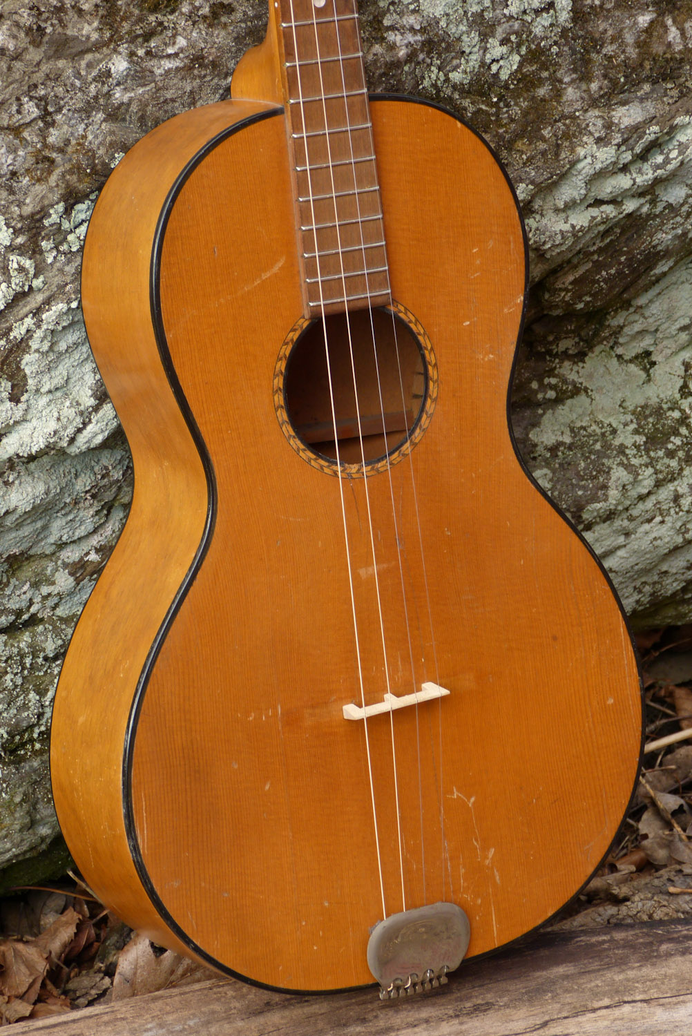 1930s Regal-made Glee Club Tenor Guitar