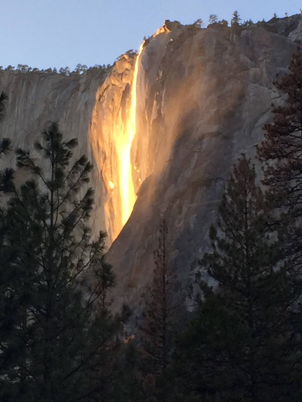 Portmanteau Suitcase: Photographing the Firefall: Horsetail Fall ...