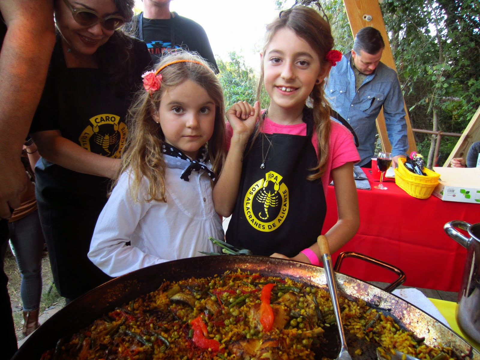 gustidude: Paella Fest 2014....LOTS of Paella