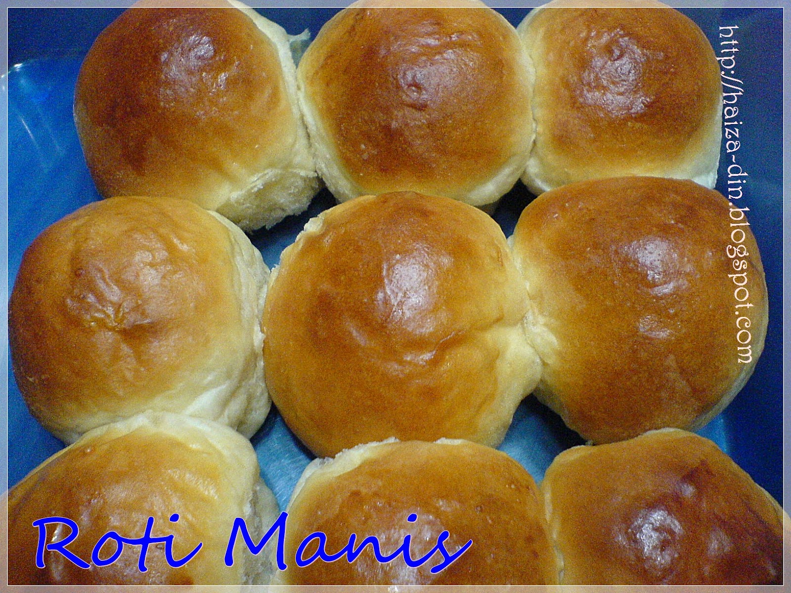 CoOkInG Is LiKe LoVe........: Roti Sosej & Roti Manis
