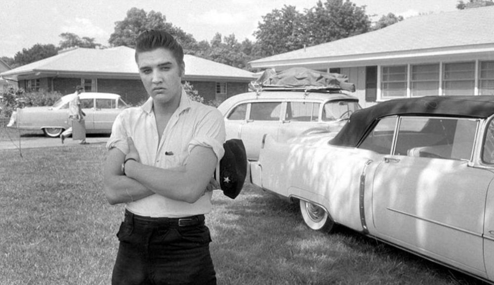 Rare Vintage Photographs of Elvis Presley Posing With His Much-Loved ...