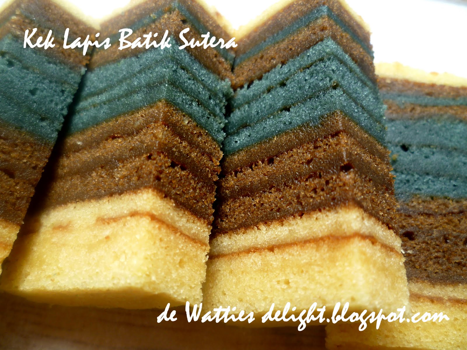 de Watties Delight: Kek Lapis Batik Sutera