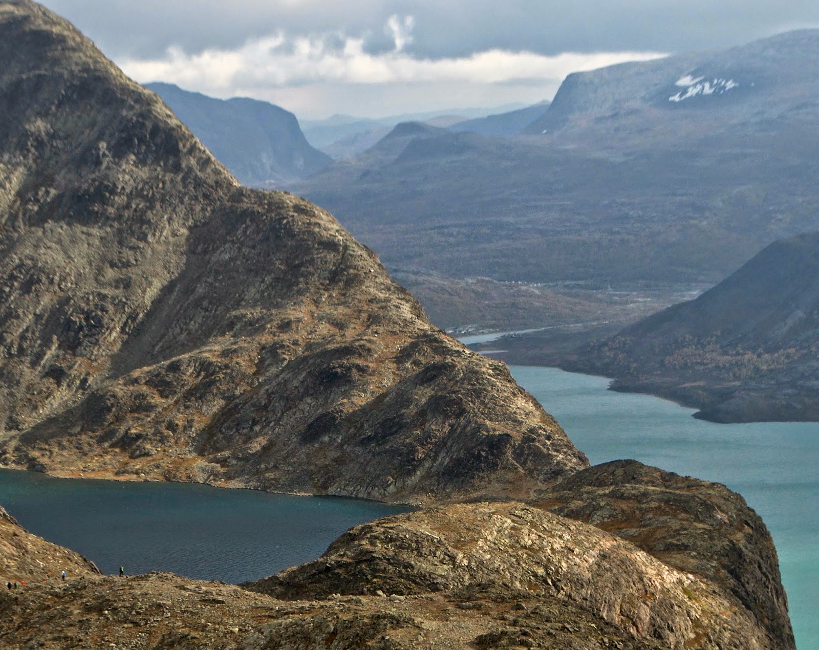 Vaikutelmia Norjasta: Syksyä Norjan vuorilla – Besseggen