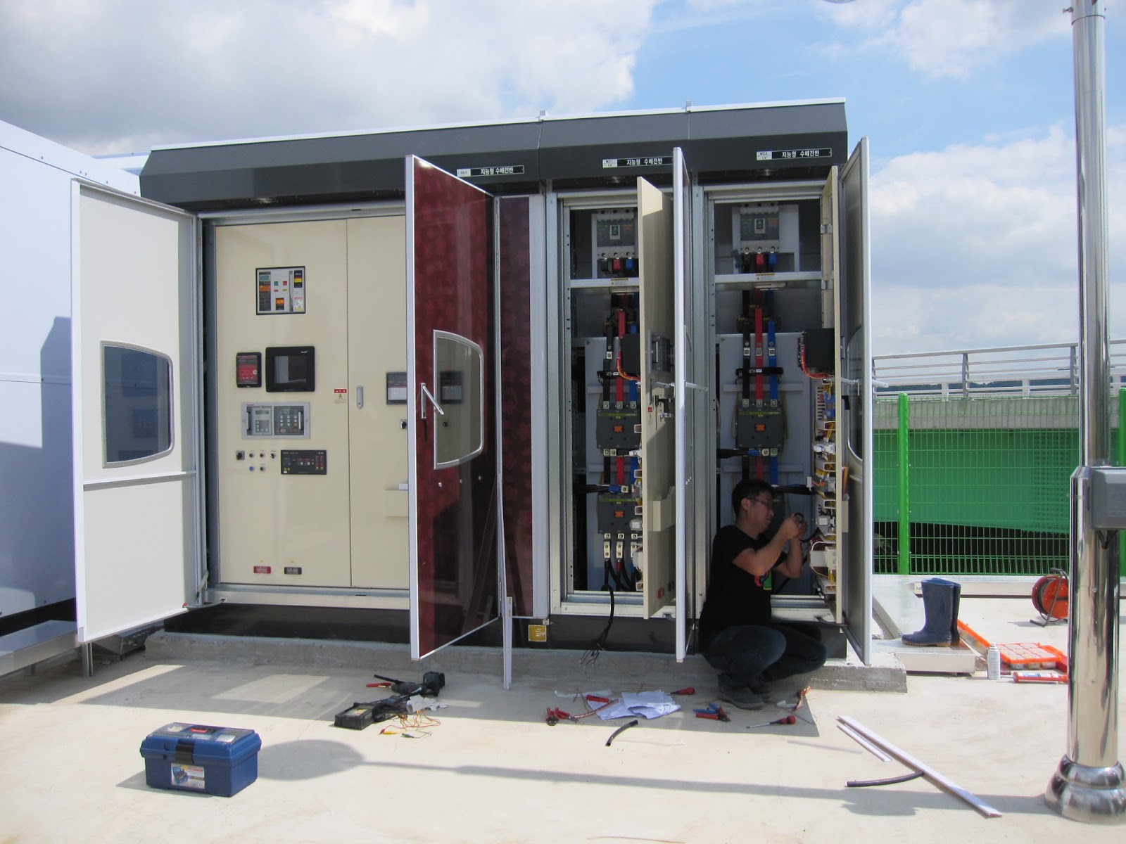 HASUH PUMP GATE: HASUH Pump Gate®, completed in Suwon, Gyeonggi-do, Korea