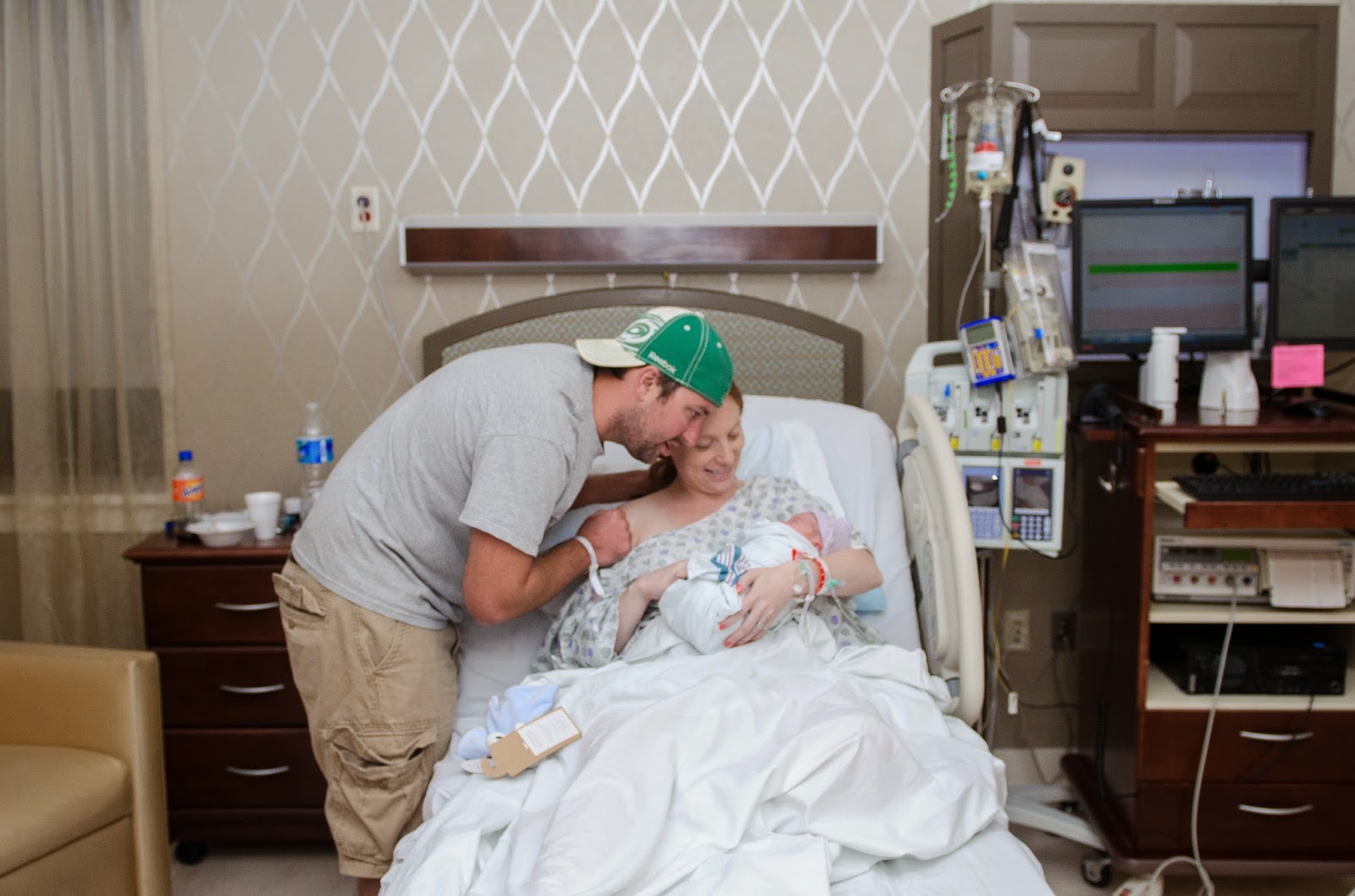 Crystal Reyns Photography: Baby Caleb's first moments l Birth Photography