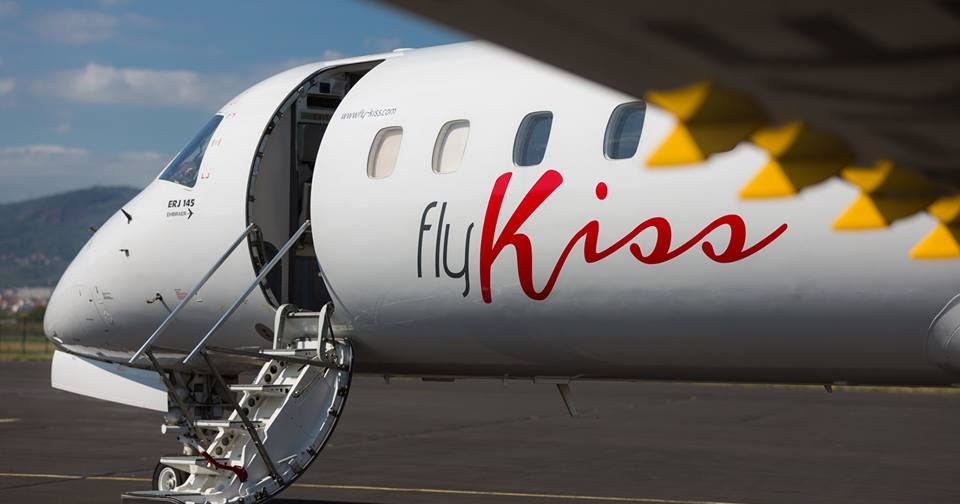 Flyingphotos Magazine News: Fly Kiss launches on second attempt