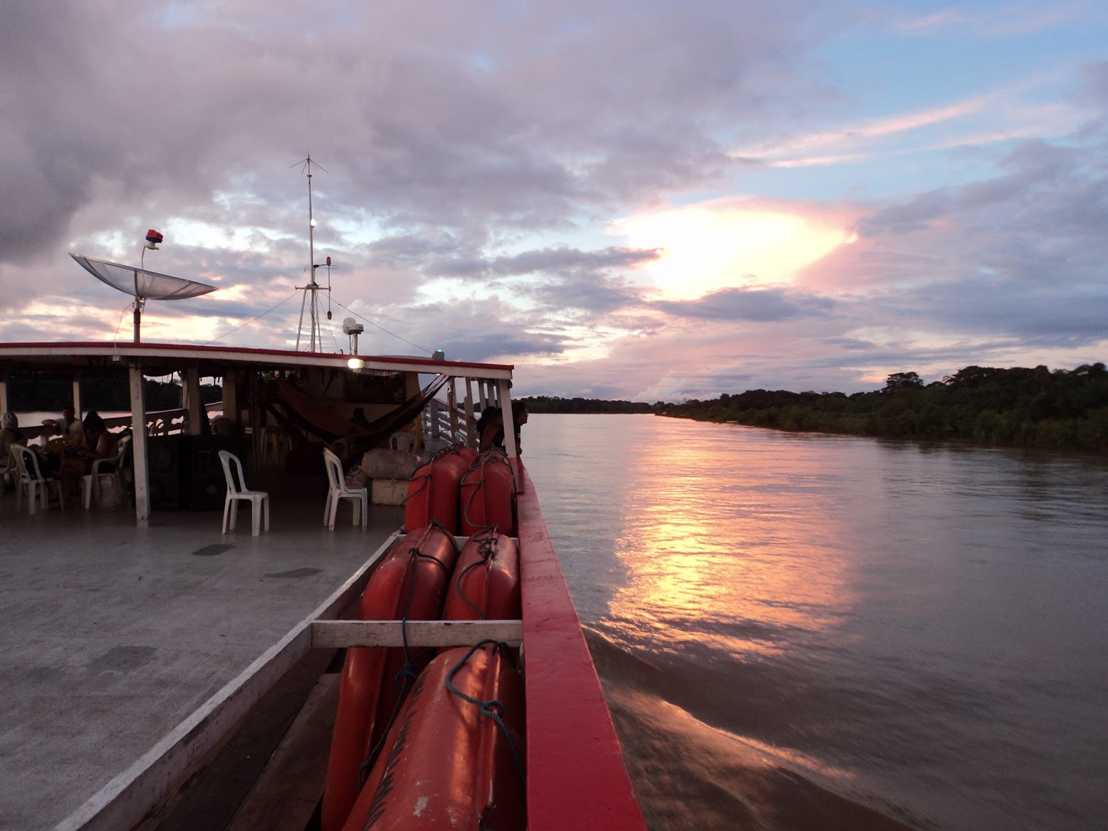 De Porto Velho à Manaus de Barco - Rio Madeira, Barco, 1° dia de viajem