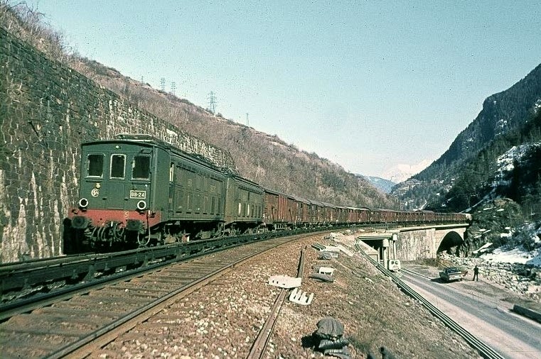 transpress nz: 3rd rail electrification on the Maurienne line, France