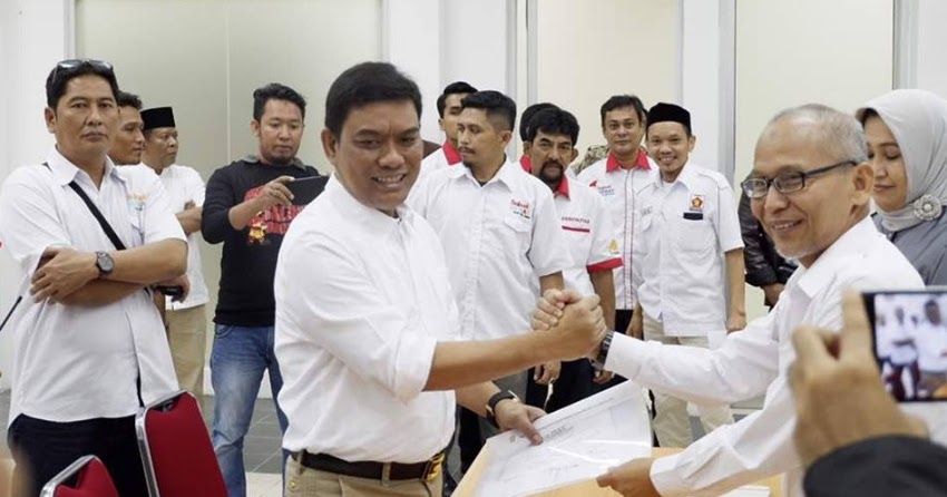 Abdul Rivai Ras Pendaftar Balon Gubernur Pertama di DPD Gerindra Sulsel ...