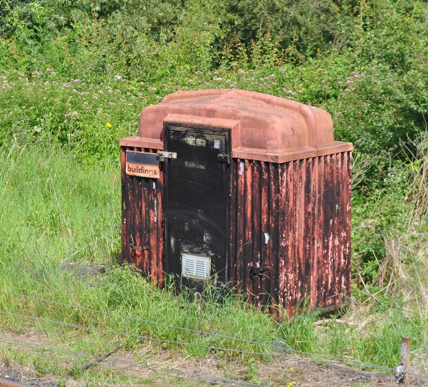 Phil's Workbench: Warehouse Wednesday: Presco Buildings hut