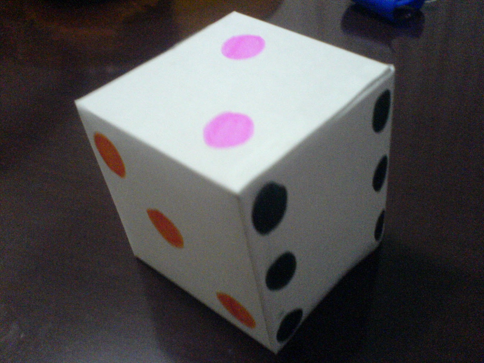 Cantinho da Vovó e da Netinha: Dado de Papel