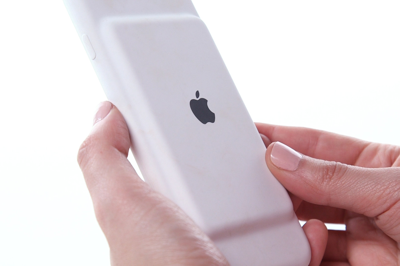 external storage div: アップル純正iPhone充電ケース「Smart Battery Case」｜Apple
