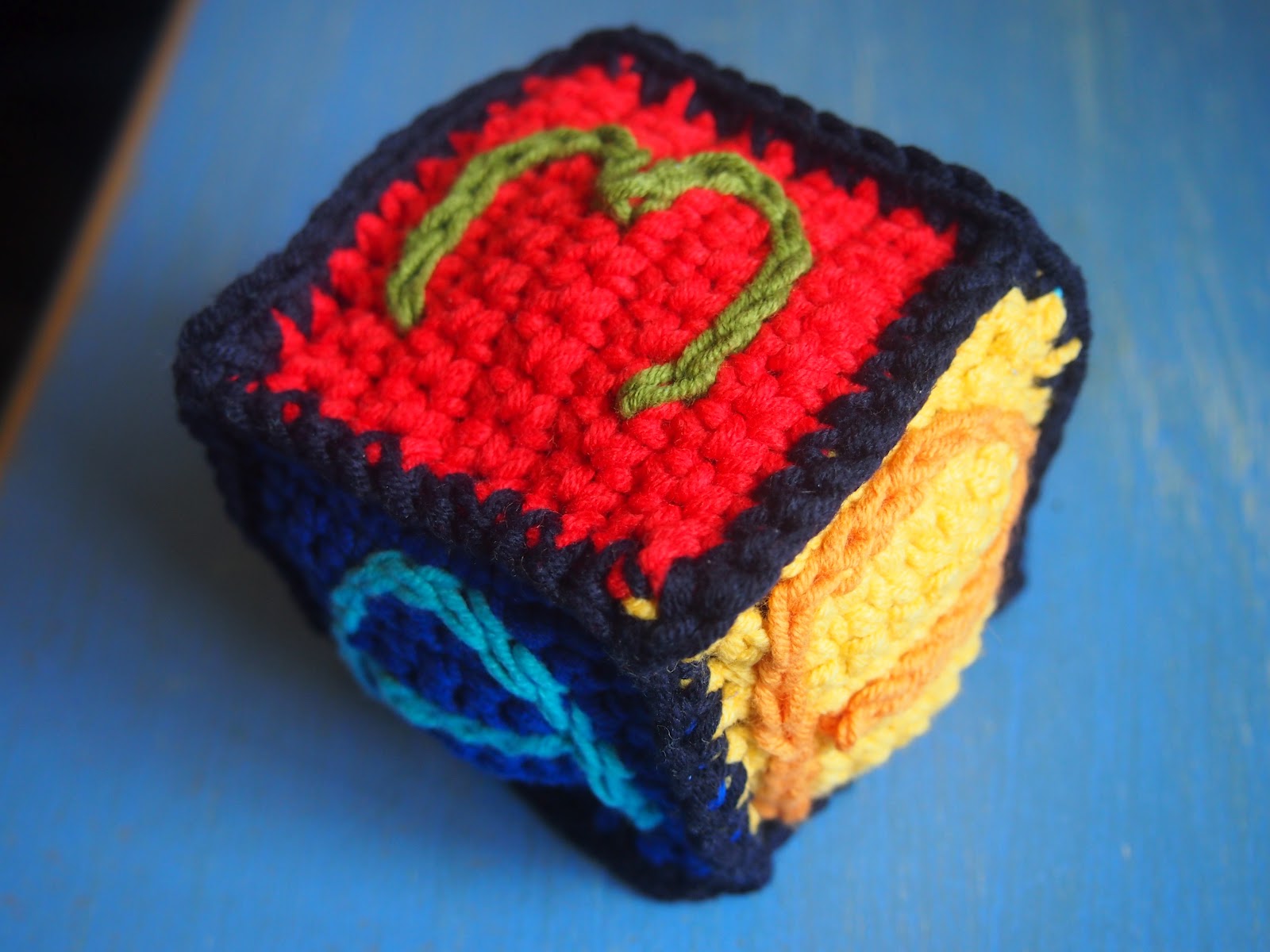 Flushed with Rosy Colour: Colourful Crochet Baby Cube