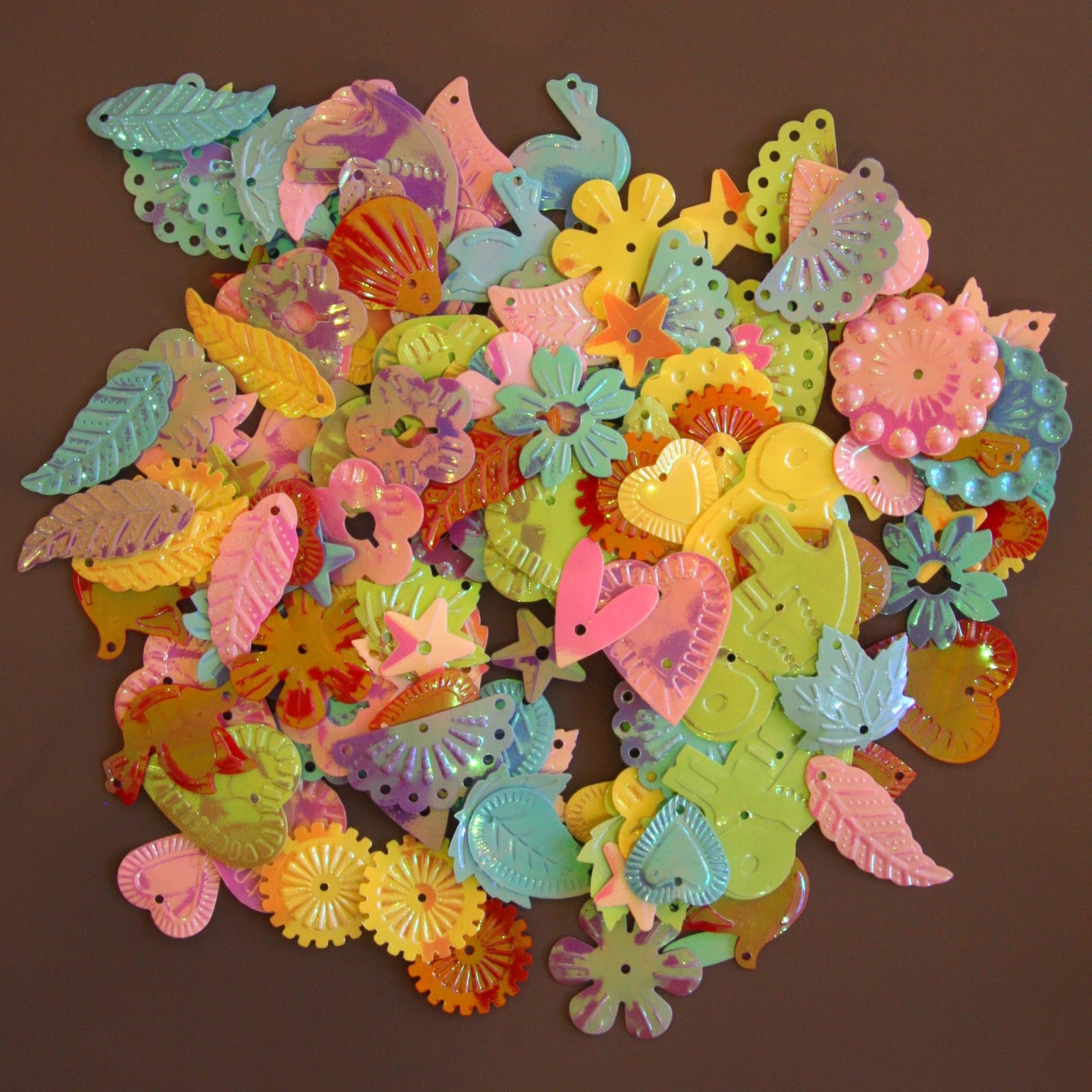 BettyP elsker hjemmehygge: Pailletter i forskellige pastelfarver og ...