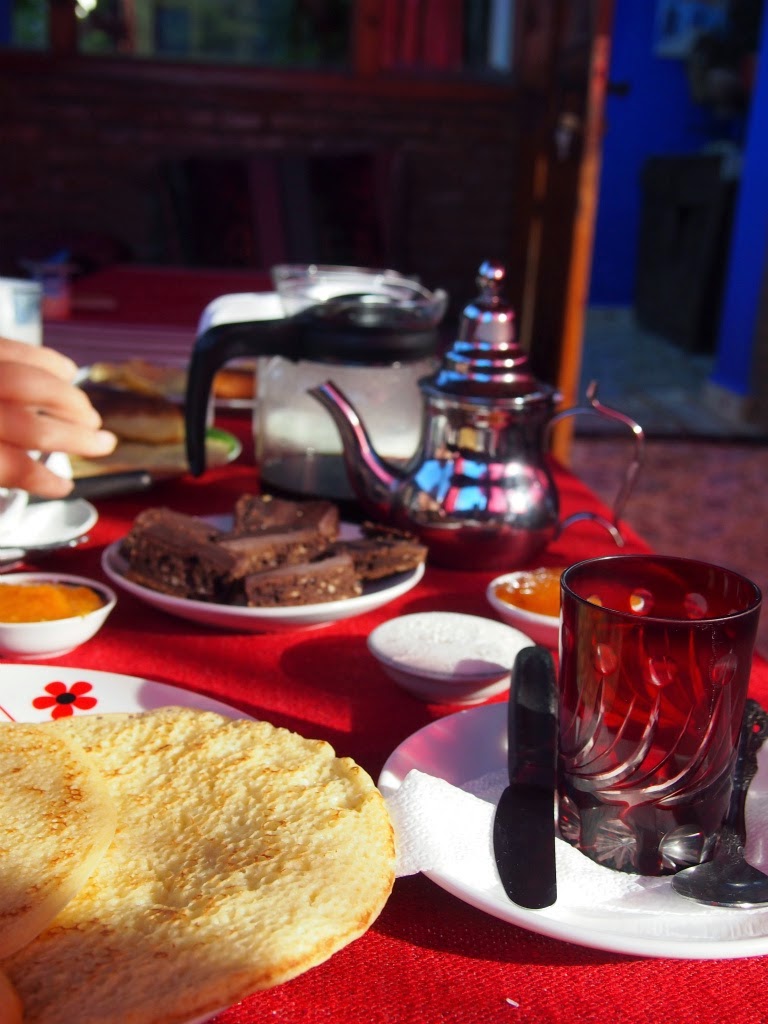 Connecting the dots around the world - Arata's blog: モロッコ北部旅行④ 〜シェフシ ...