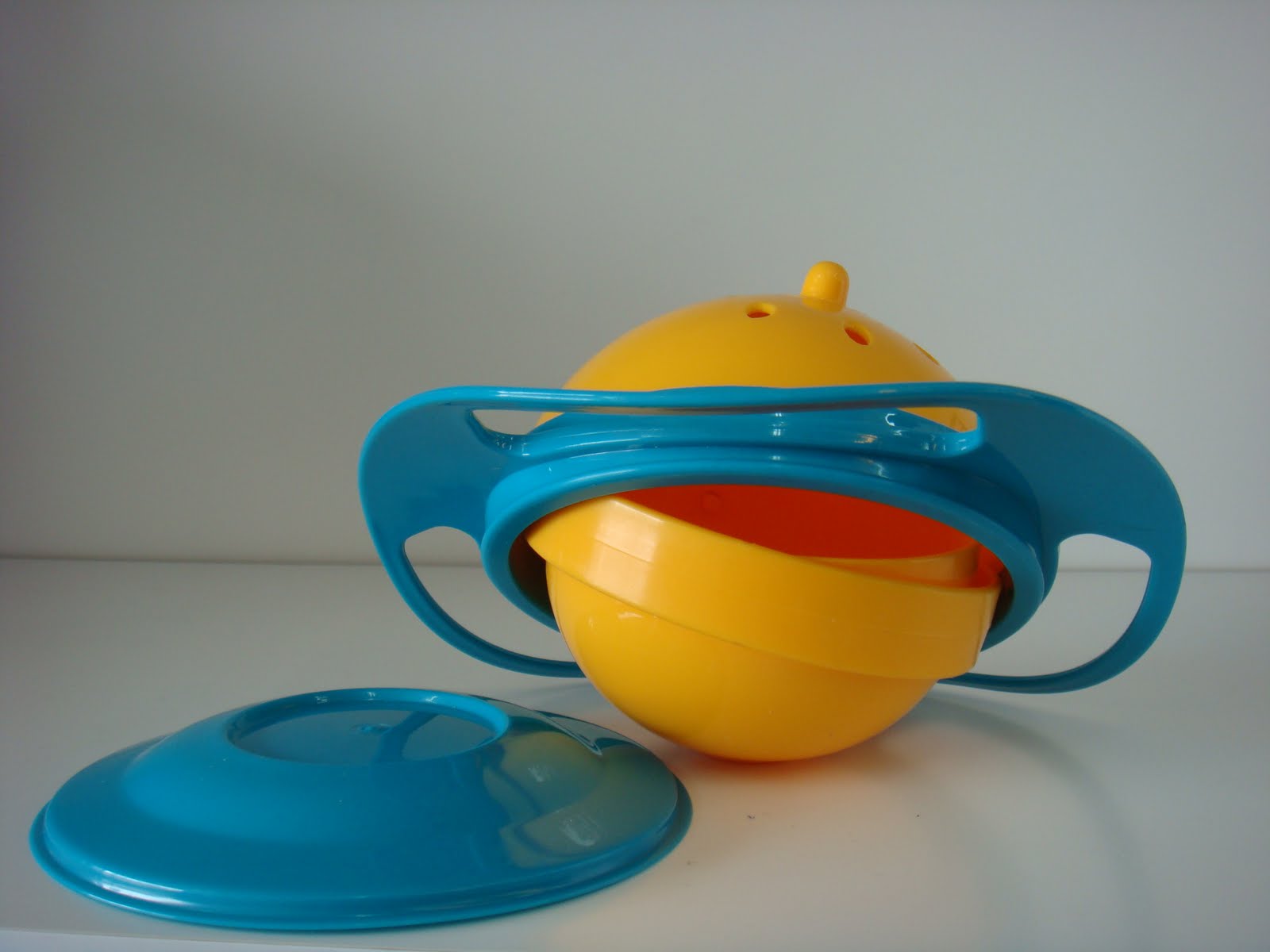 Quality Imported Kids' Toys: Universal Gyro Bowl - 100% Spills Proof