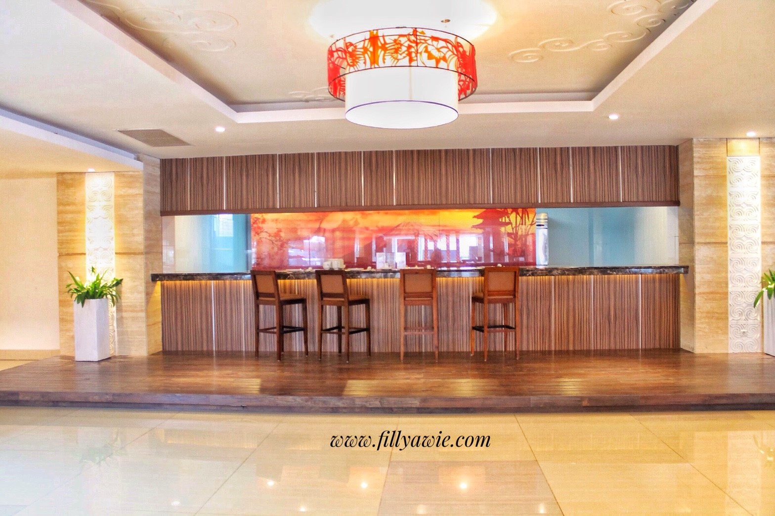 Golden Asian Restaurant - Hotel Four Points Makassar ( Suki and Pan ...