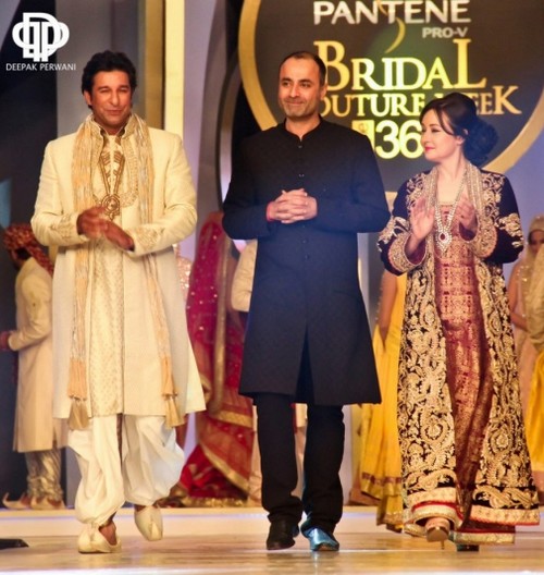 Desi Fashion Magazine: Deepak Perwani Bridal Collection at BCW 2013