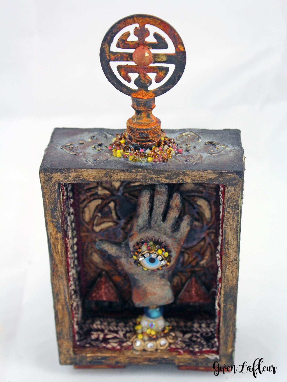 StencilGirl Talk: Gwen's Gems - Make a Mini Shrine with Stencils