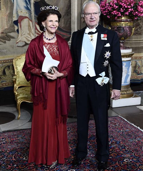 RoyalDish - Lady in red........ - page 20