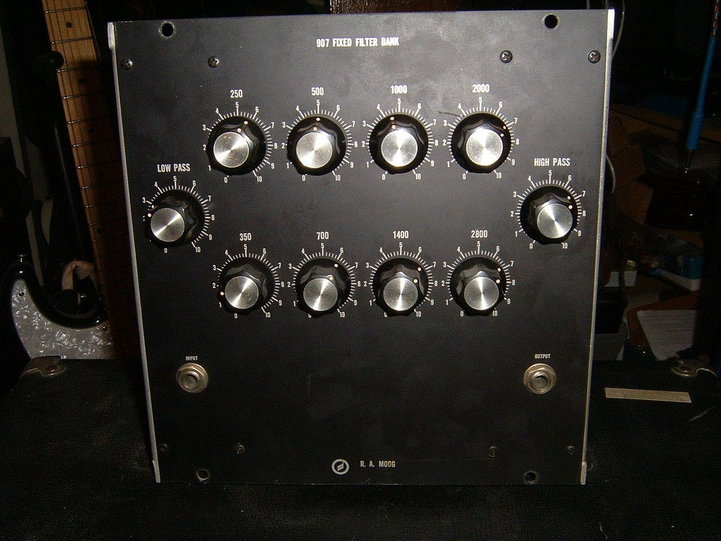 MATRIXSYNTH: Moog 907 Fixed Filter Bank