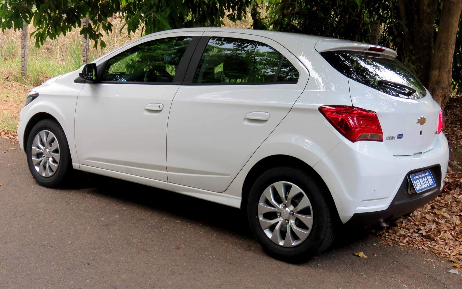 Chevrolet Onix LT 2018: pontos negativos, teste - vídeo